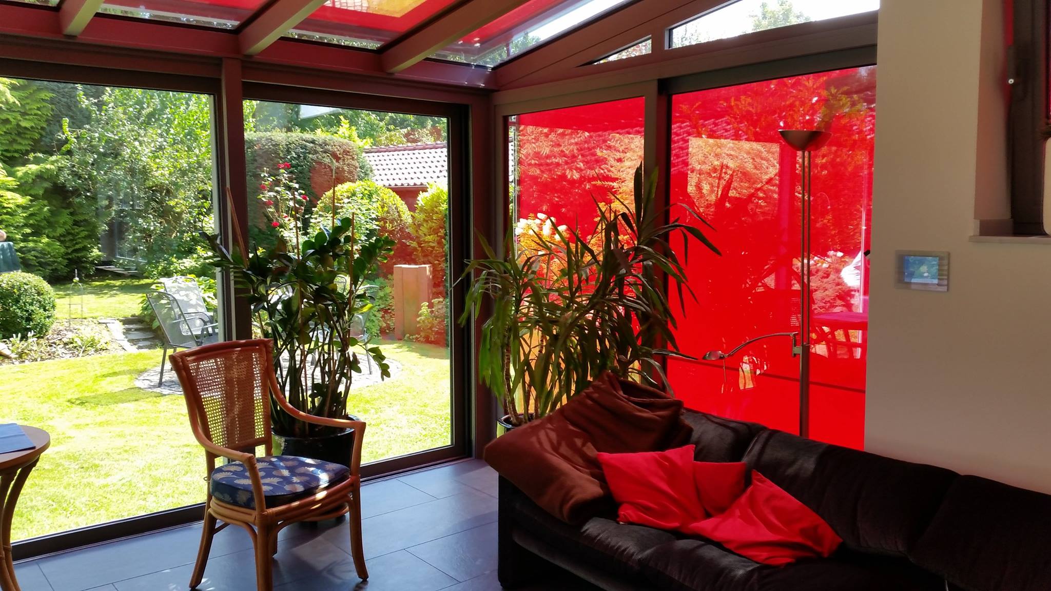 JVS – Wintergardens – Umbrire pereti cu screenuri